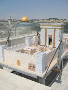 New Model of the Second Temple in Jerusalem – Ritmeyer Archaeological ...